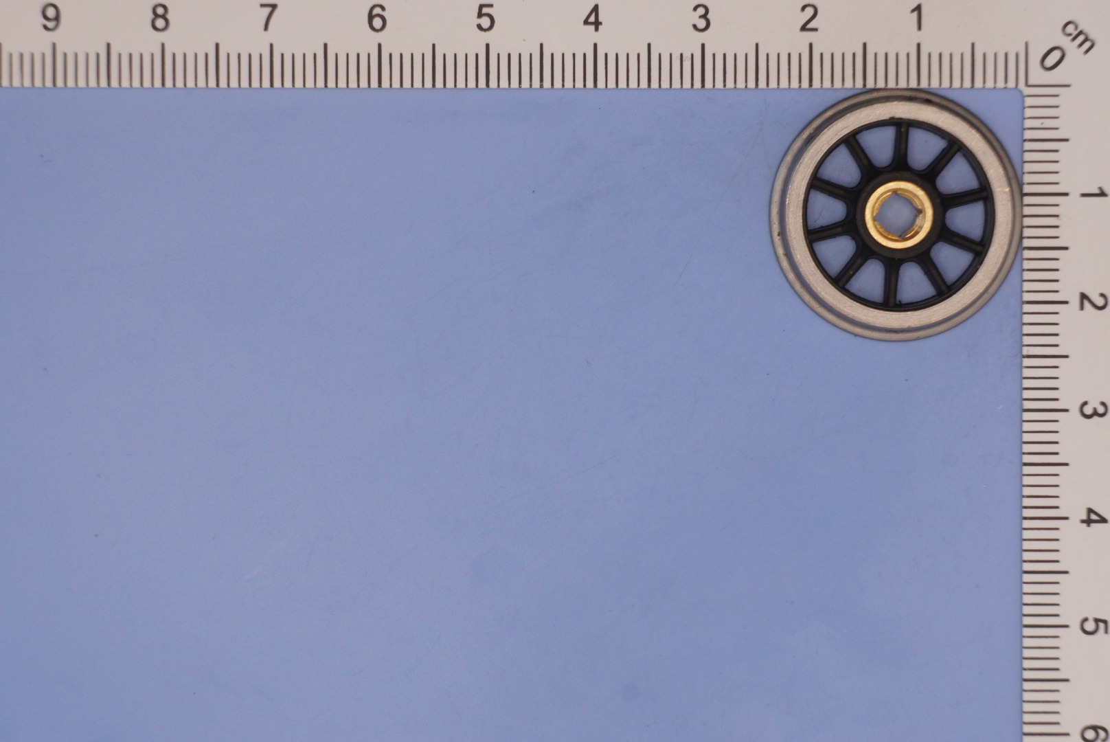 Slater's Plastikard - 3'2" 10 Spoke Bogie Wheel (LNER A3/A4 V2 Etc.)